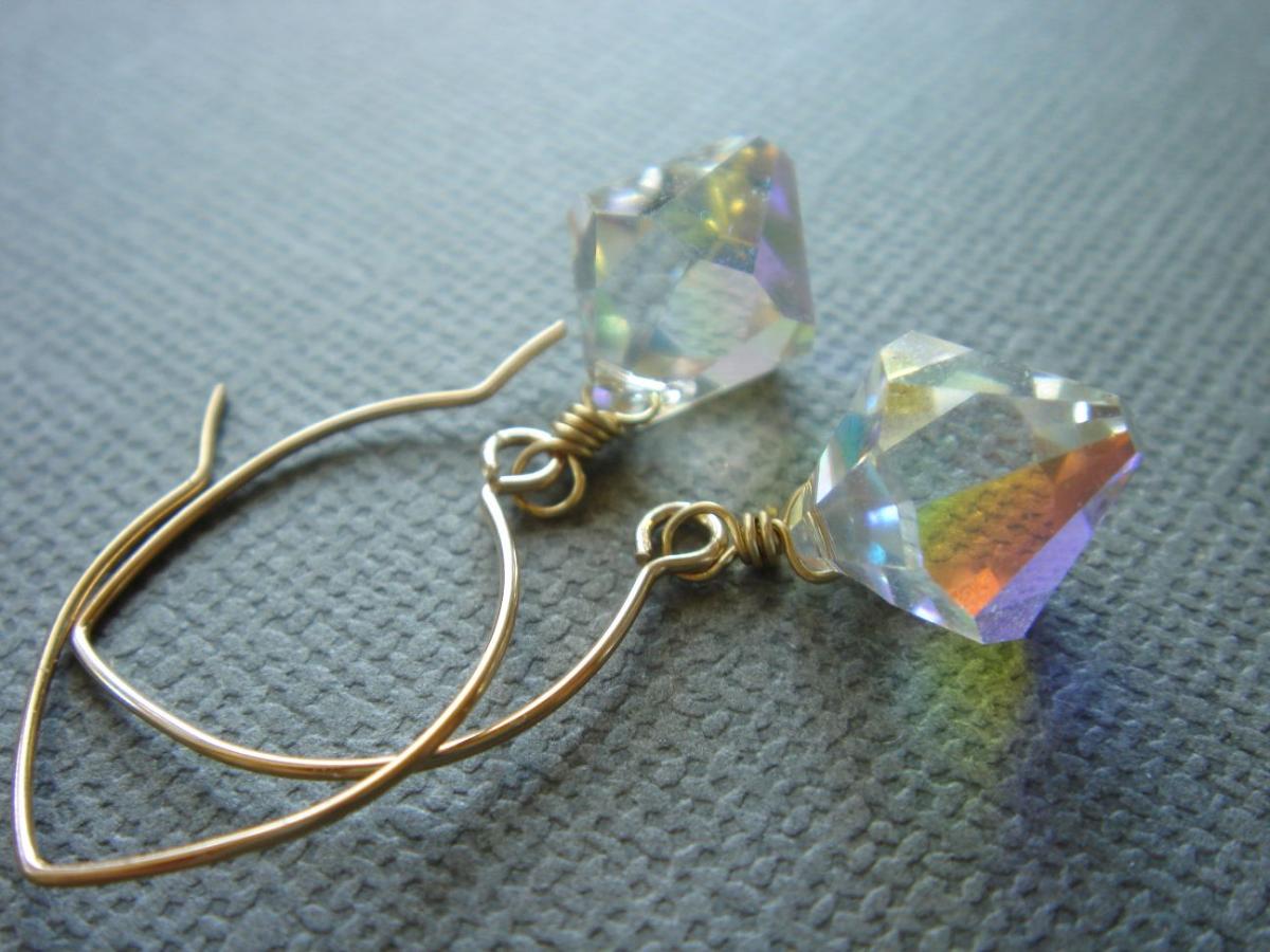 Dazzling Swarovski Crystal Diamond 14k Gold Filled Earrings on Luulla